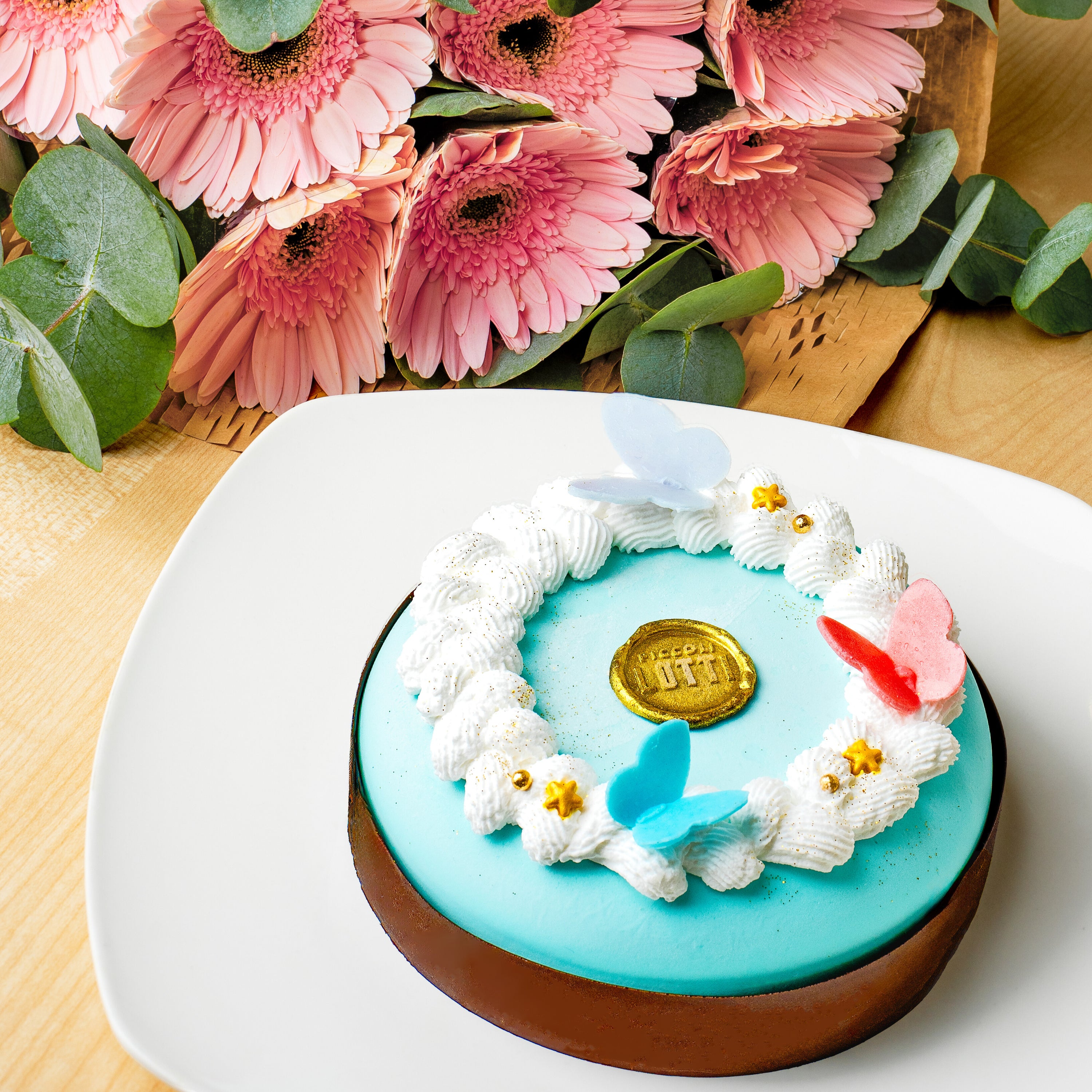 Happy Bunch X Piccoli Lotti Gelato Cake Bundles | Happy Bunch Malaysia